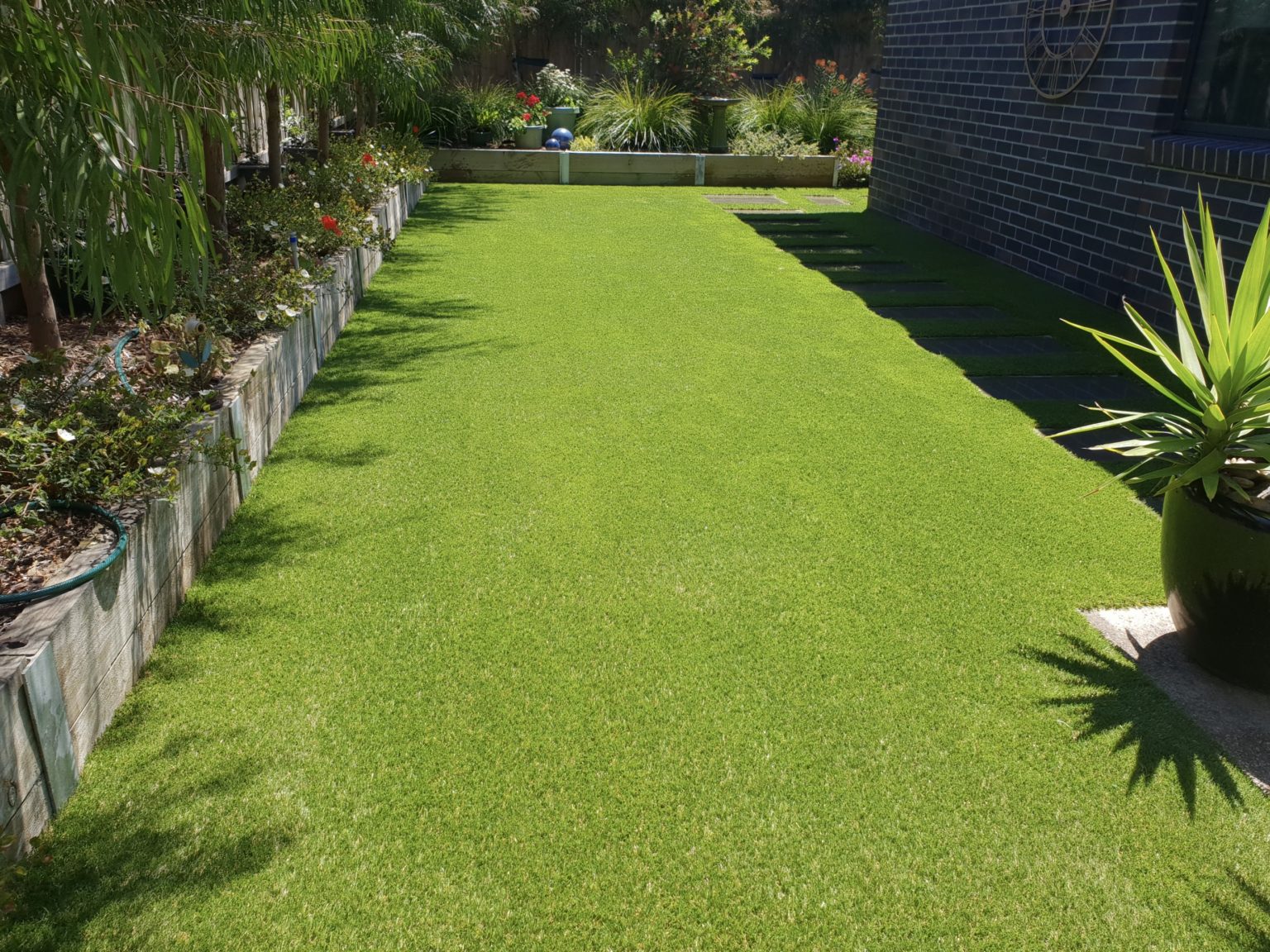Back Yards - Grass Roots Synthetic Lawns